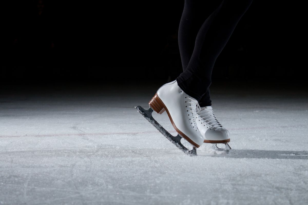 Cours de Patinage pour Adulte Débutant : apprendre les bases